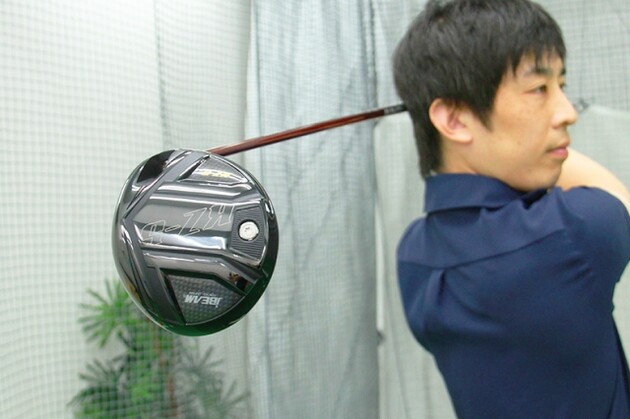 JGE『jBEAM KZ-5』ドライバー試打テスト 驚異の直進性と飛距離性能 - スポーツナビ