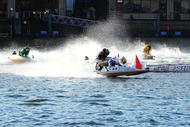 【BOATRACE】「もっと強くなりたい」と最強女王・遠藤エミがレディースチャンピオン圧勝! - スポーツナビ