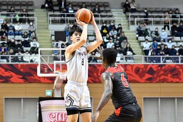 【U18日清食品トップリーグ2024 (男子) 大会レポート】「最後まで自分がコートに立ち続けることが役割」 #8 渡邉伶音 - スポーツナビ