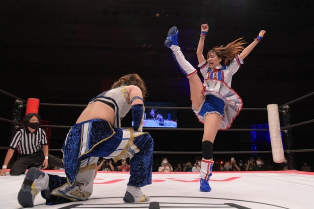 【東京女子プロレス】SKE48荒井優希が歌にプロレスに躍動し、プリンセスタッグ王座初防衛戦で自力勝利！ V2戦は英国EVEからの刺客を迎撃か？ - スポーツナビ