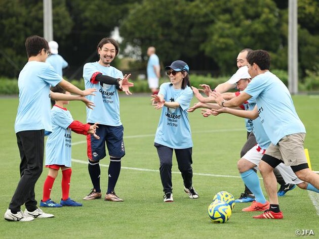 【JFAの知っトク！】歩いてフットボール？ウォーキングフットボールを体験しよう - スポーツナビ