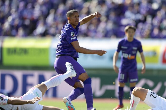 J1月間MVP 広島ドウグラス・ヴィエイラが語る完全復活の理由 「今年は“本当のドグ”を見せられている」 - スポーツナビ